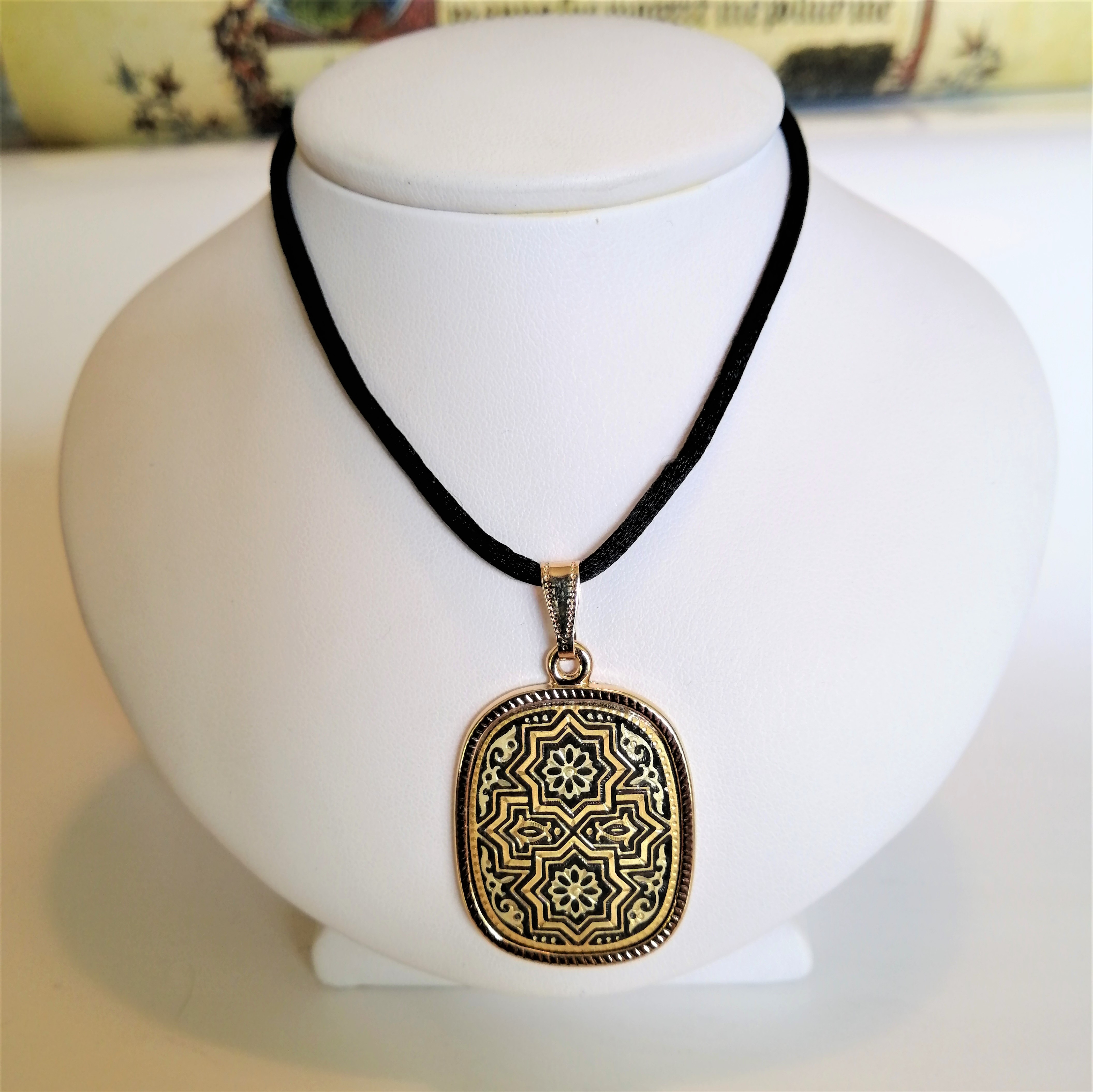 Collier DAMA I - Damasquinage Or